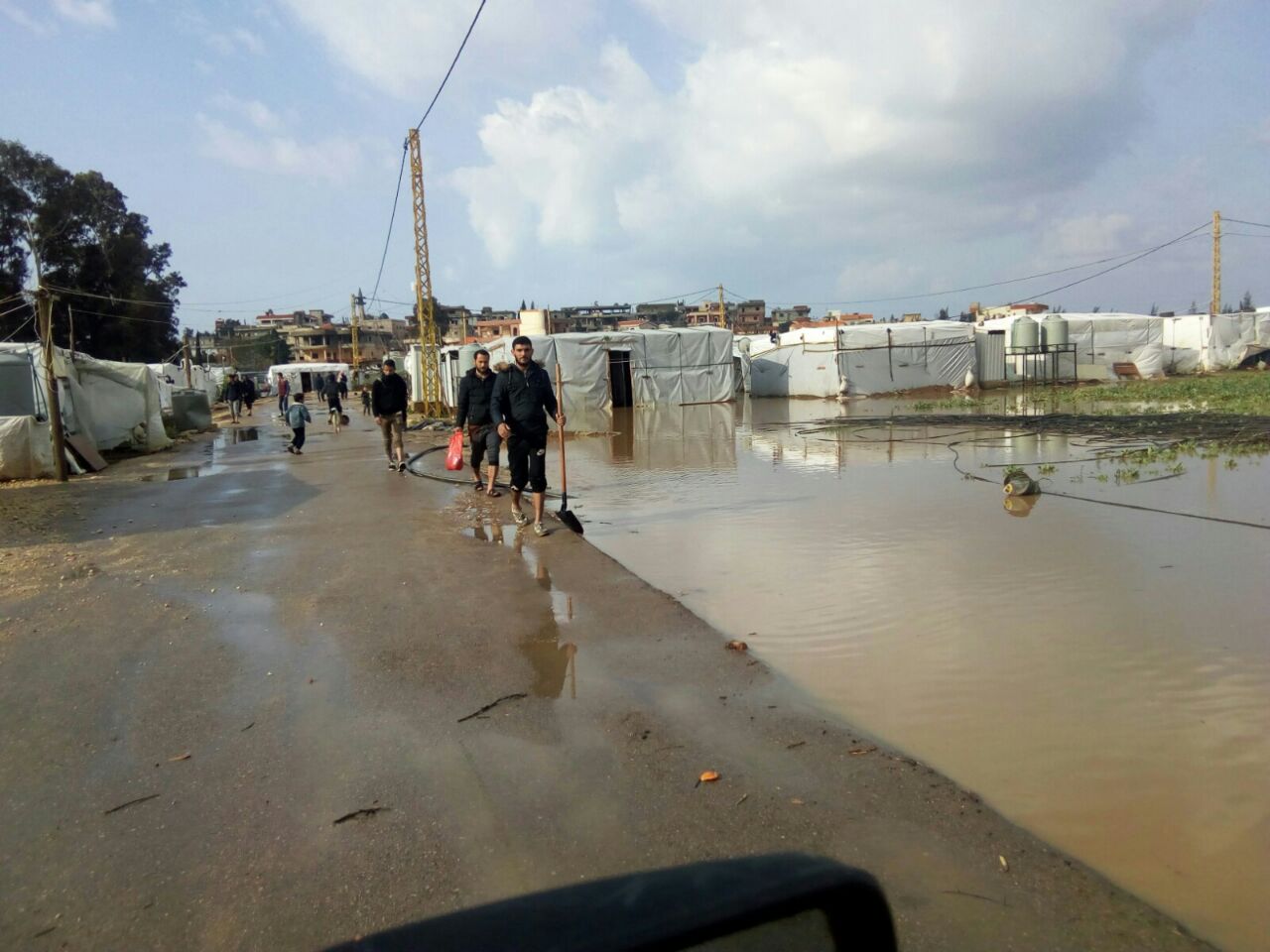 [PHOTOS] Refugee camps in Akkar drowning in water - Lebanon News