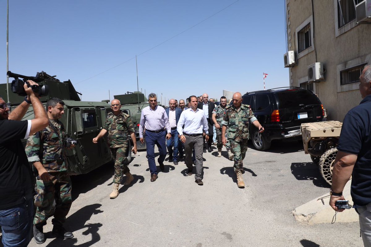 [PHOTOS] MP Gemayel heads to Ras Baalbek, meets LAF soldiers - Lebanon News