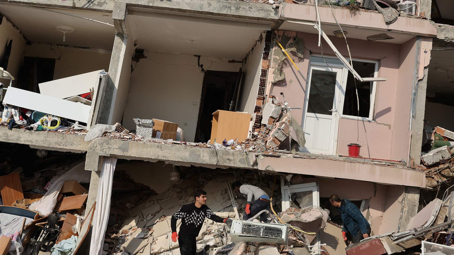 Earthquake death toll passes 45,000; many still missing in flattened ...