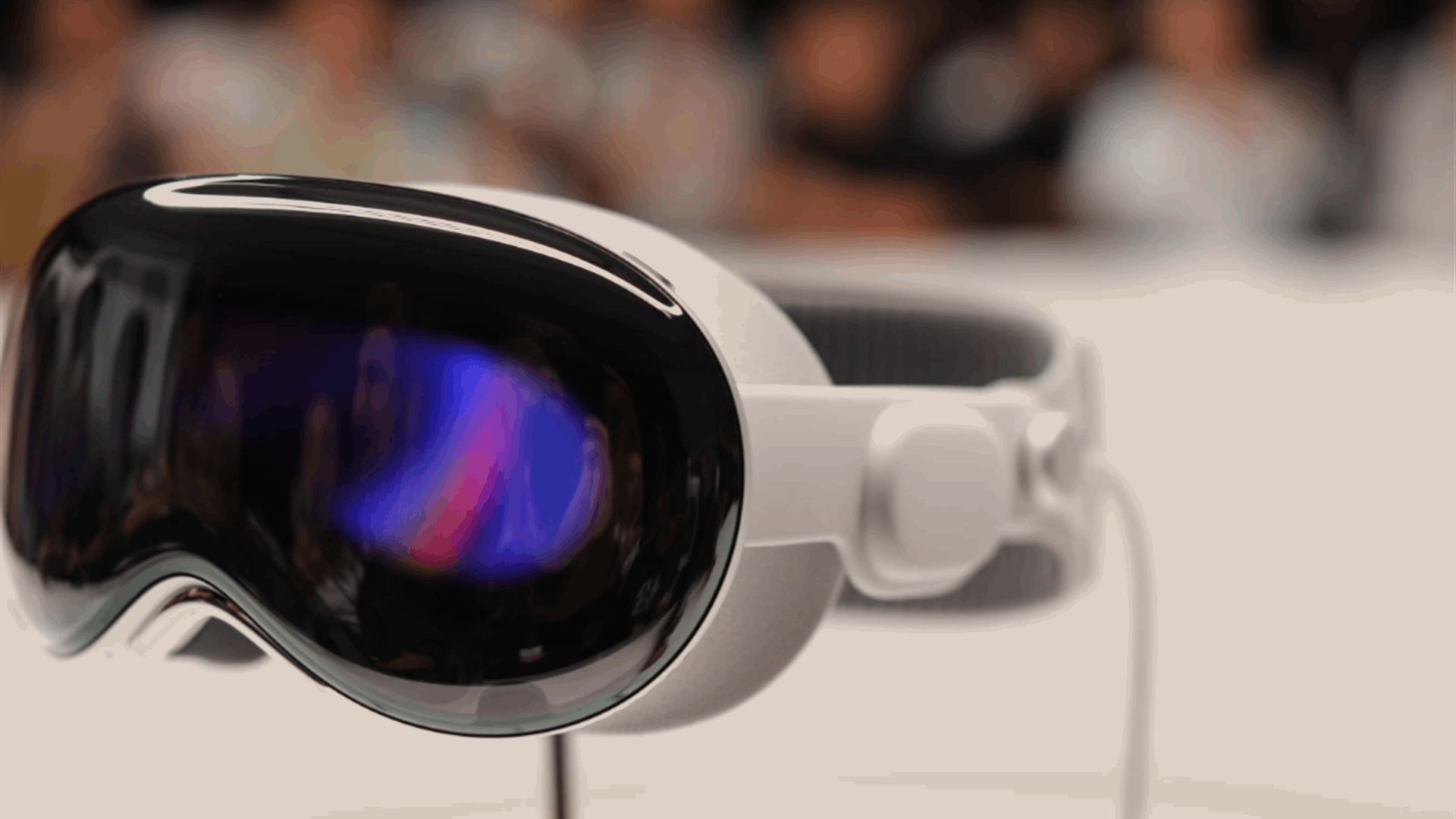 Apple reportedly slashes Vision Pro production, pushes back cheaper model - Lebanon News