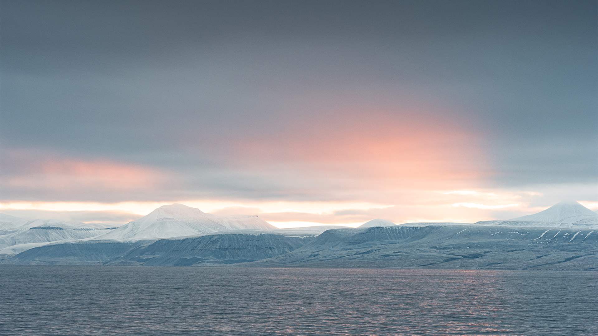 In the Arctic... One gate remains open between Russia and Europe ...