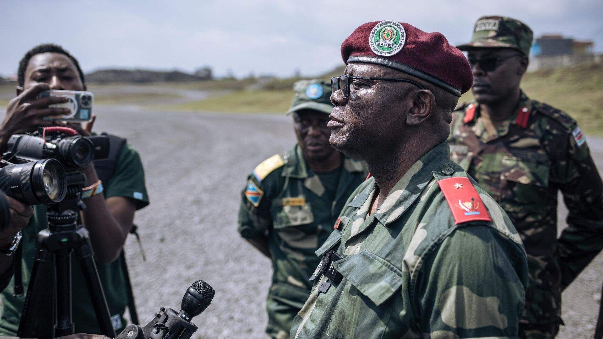 Leaders of the EAC extend mission of DR Congos regional military force ...