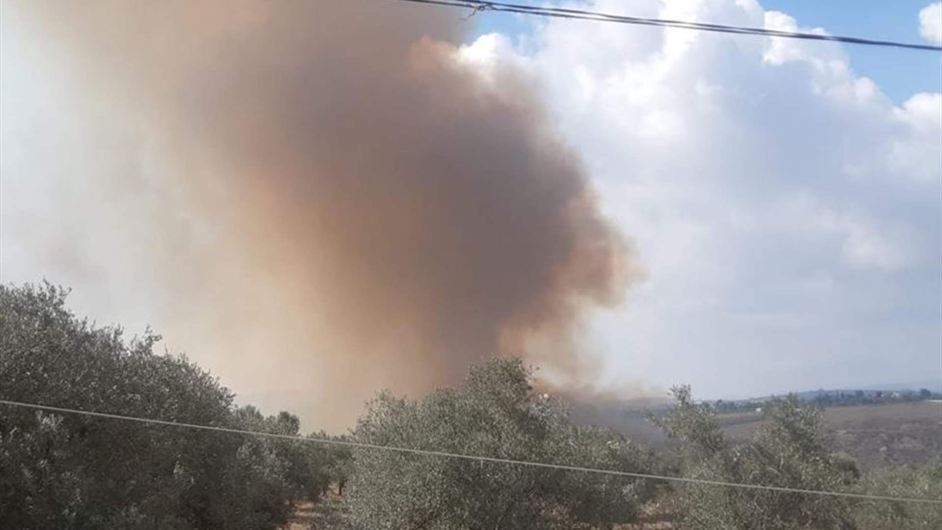 Firefighters persist in containing Yohmor Al Shaqif fire in South ...