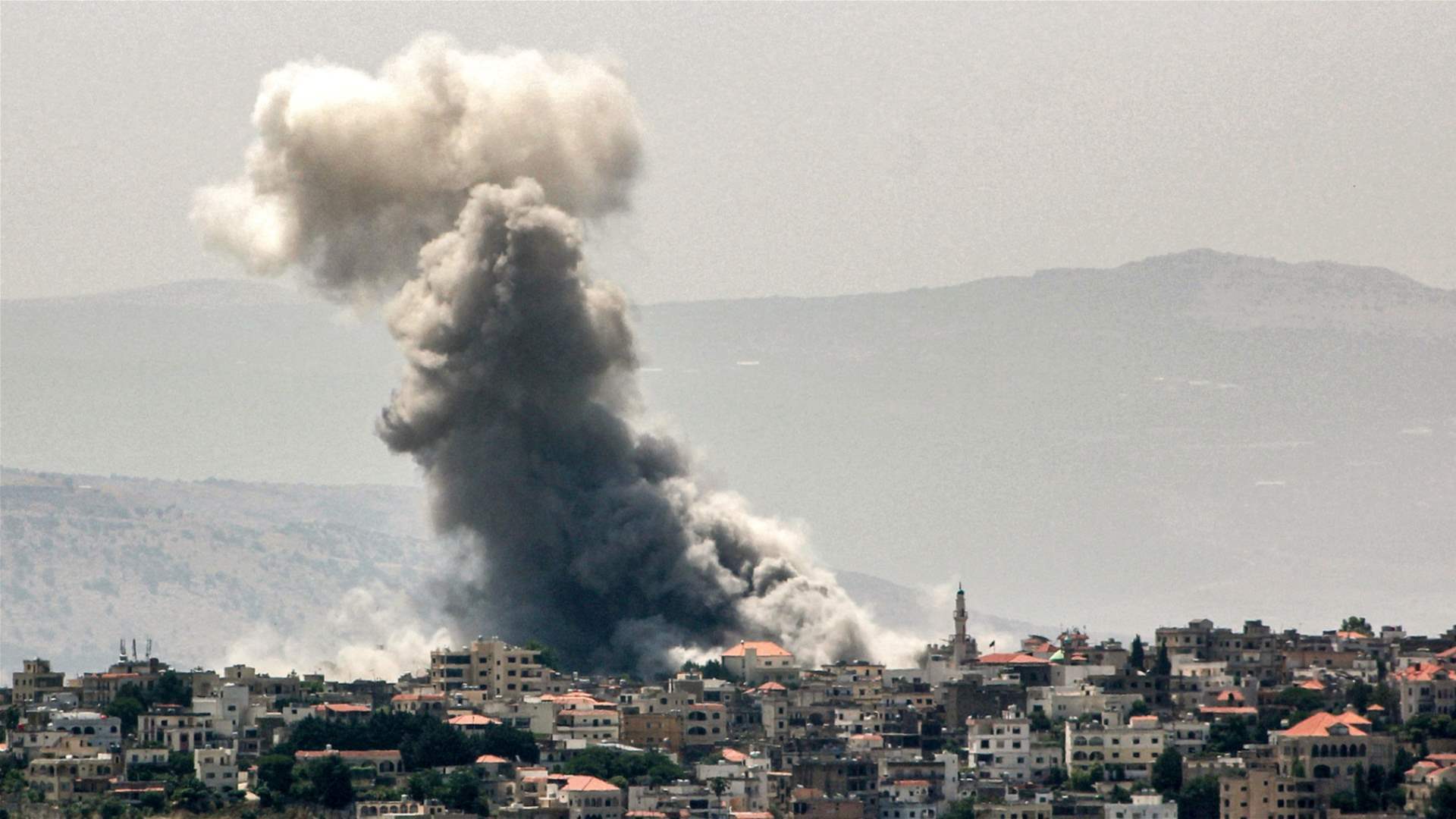 Airstrikes target villages and towns in Tyre and Bint Jbeil districts ...