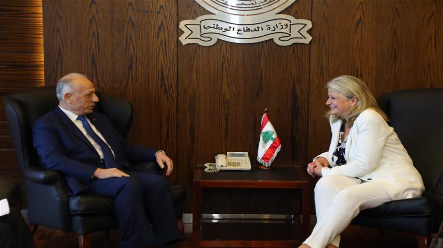 Defense Minister and French Senator discuss bilateral relations ...