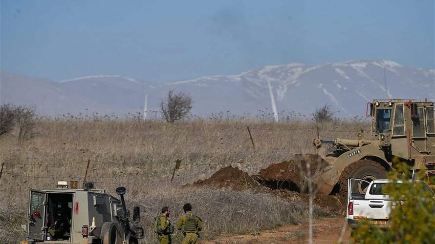 Israeli military continues digging deep trench along border and ...