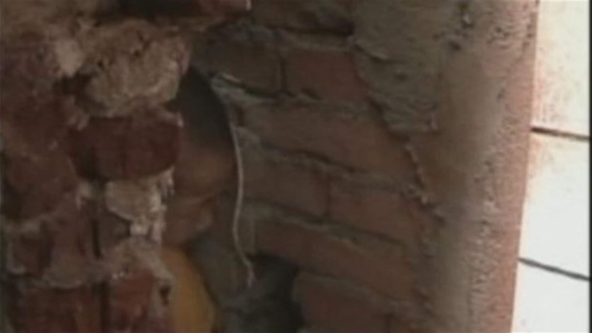 REPORT: Rescuers help 5 year old child stuck between 2 walls - Lebanon News