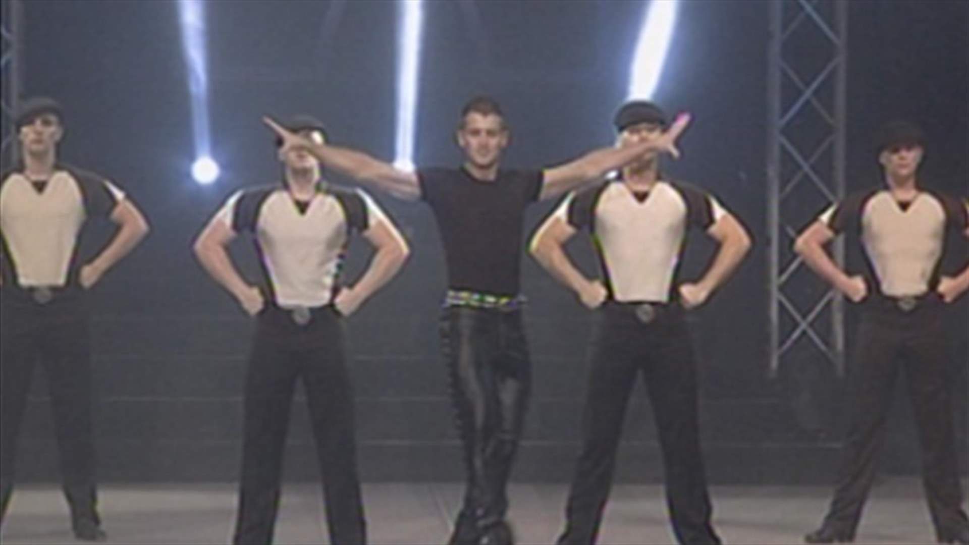 Platea stage shakes under the steps of the Lord of the Dance - Lebanon News