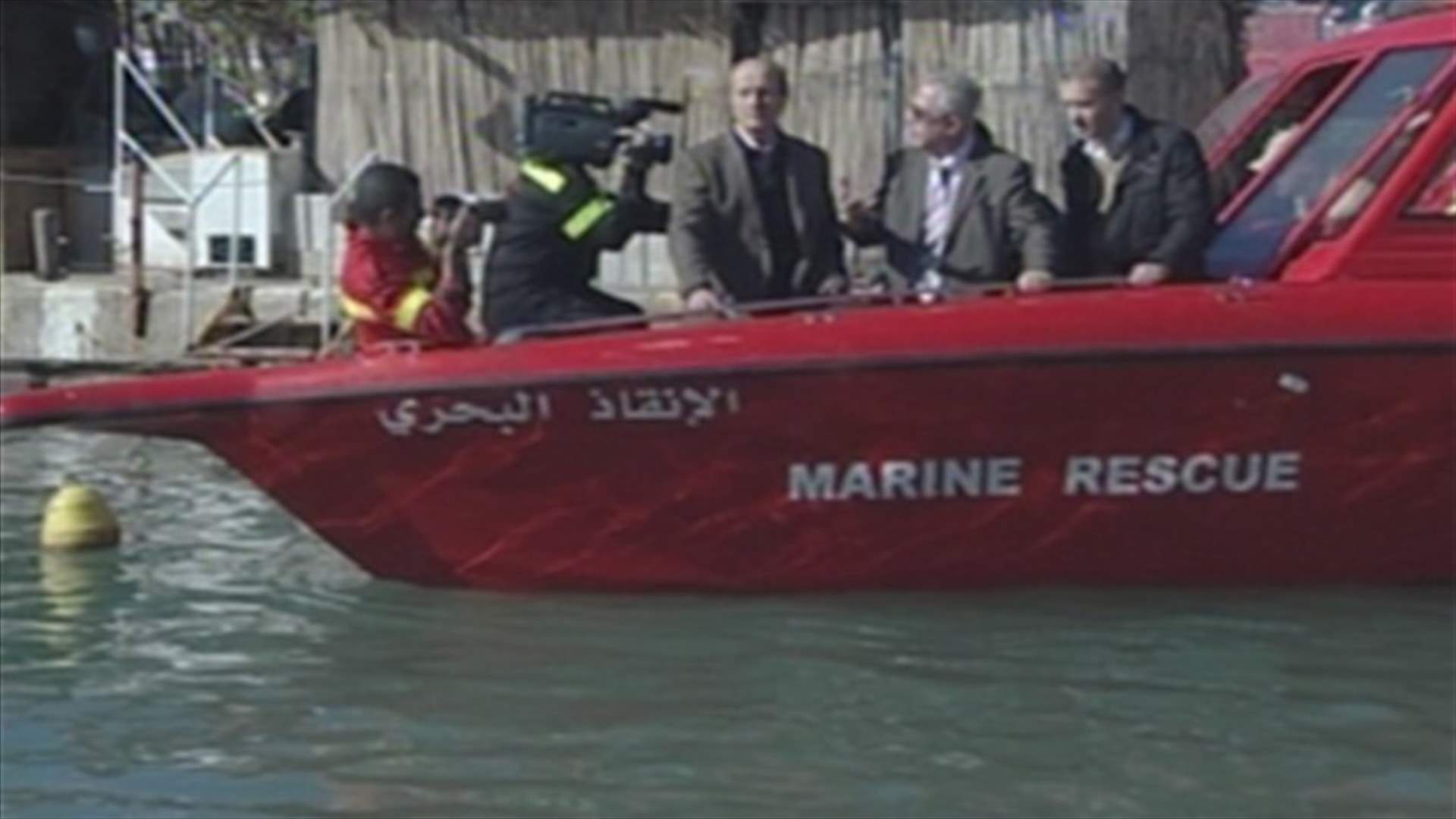 Minister Charbel lights up underwater Christmas tree - Lebanon News