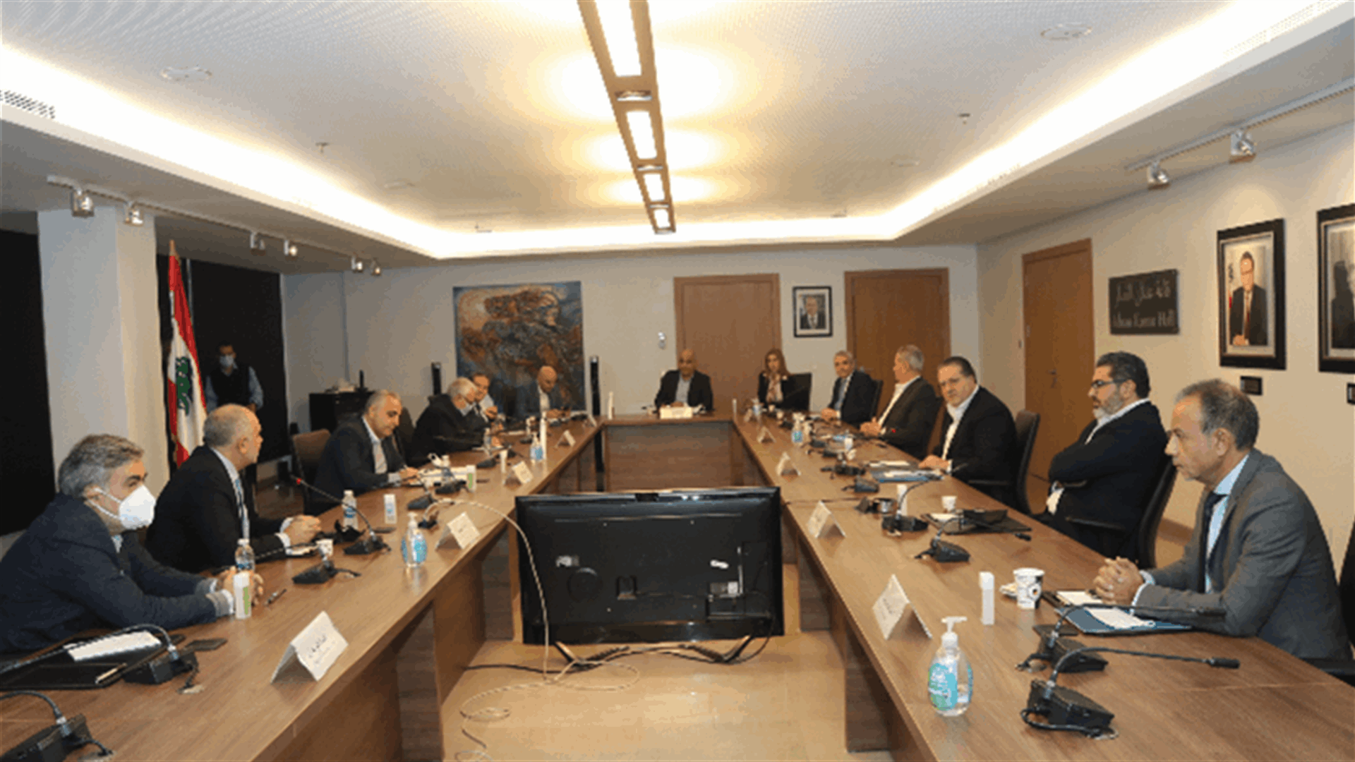 Economic bodies meet with Director General of NSSF Karaki - Lebanon News